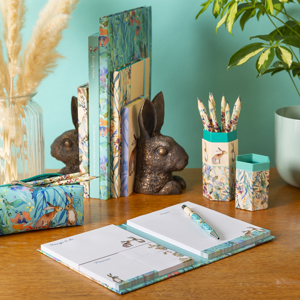 Sticky Notes Folder - Kissing Hares | Wholesale Stationery